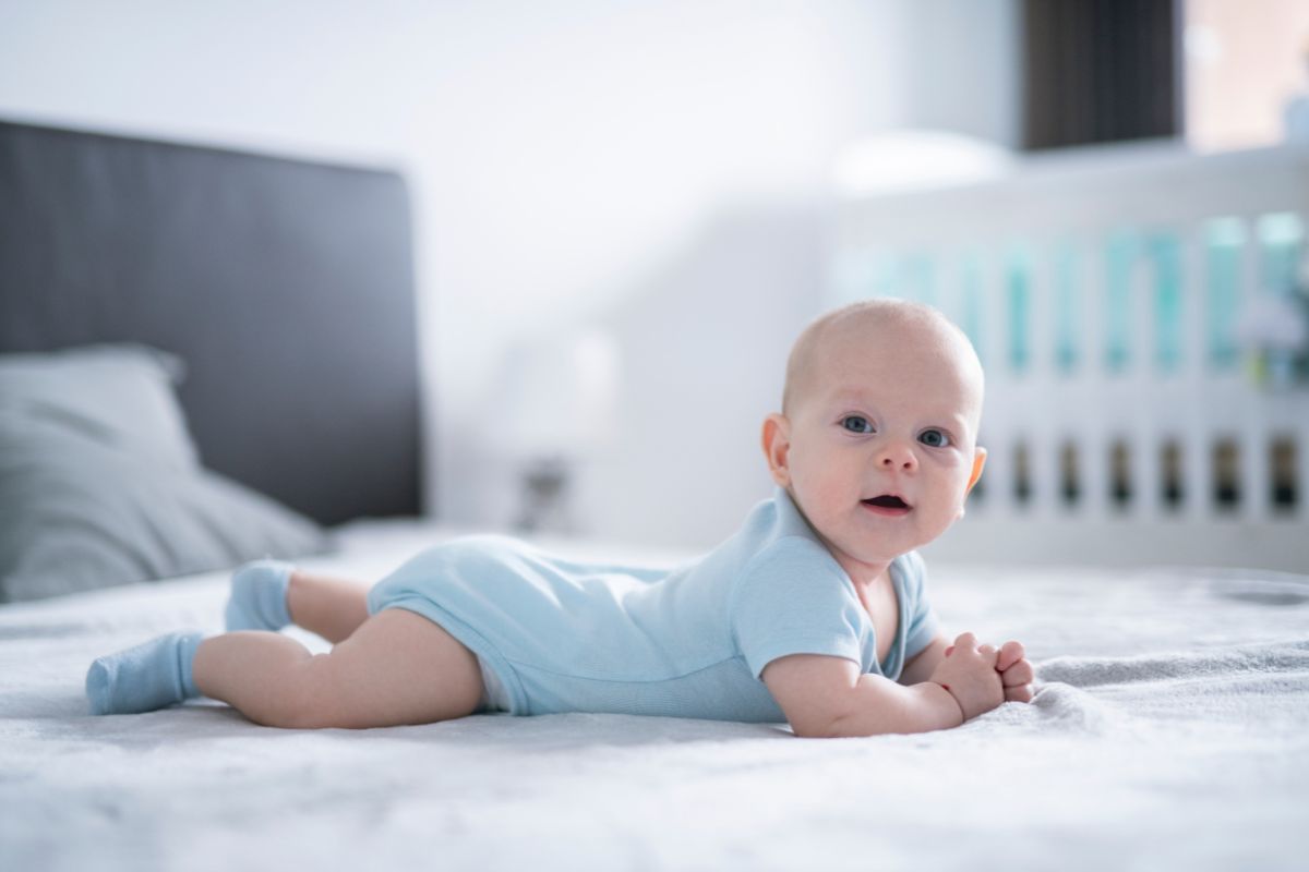 Baby handling education for new parents - Osana